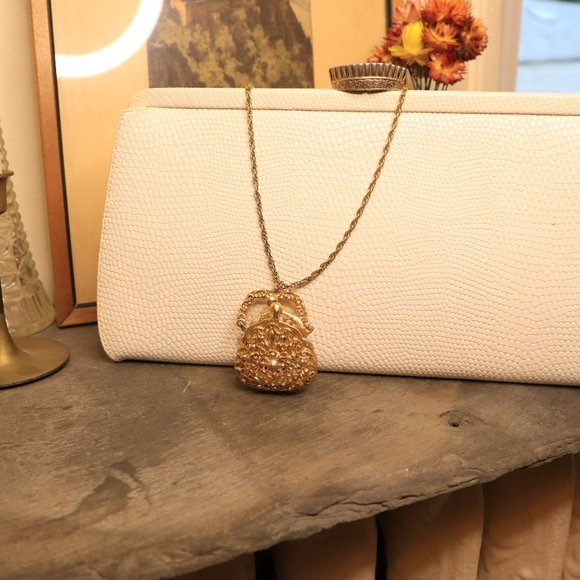 HMS | Jewelry | Vintage Hms Madeira Purse Pendant Necklace Victorian ...